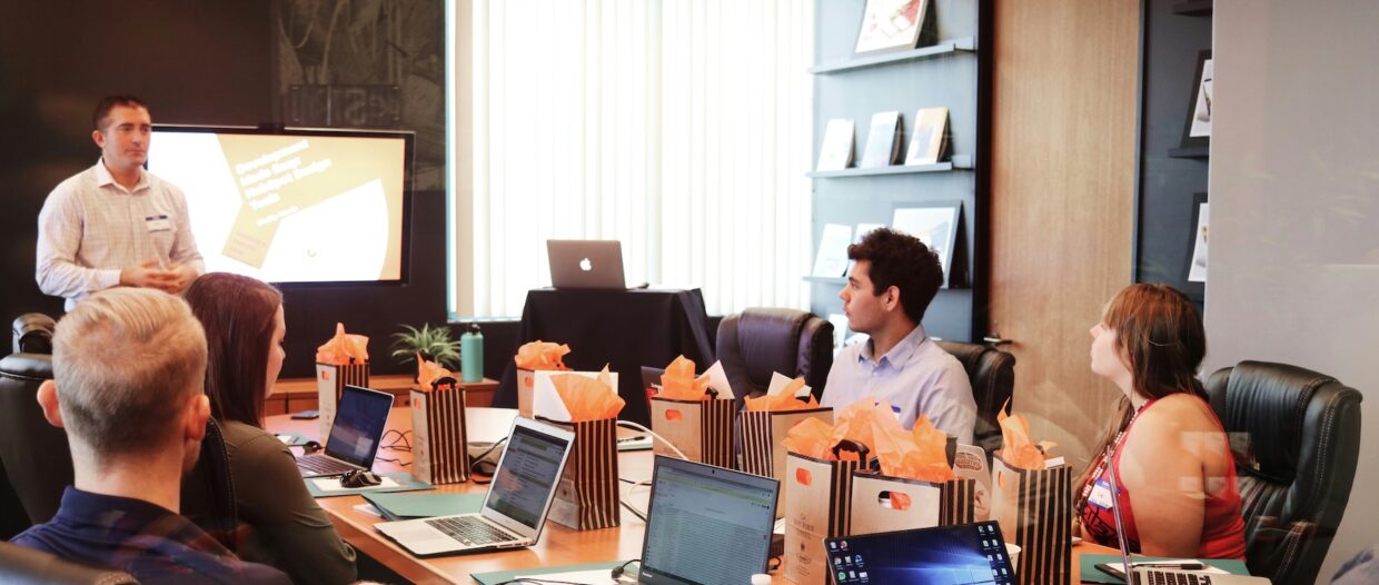 How to conduct an AML check and ensure compliance